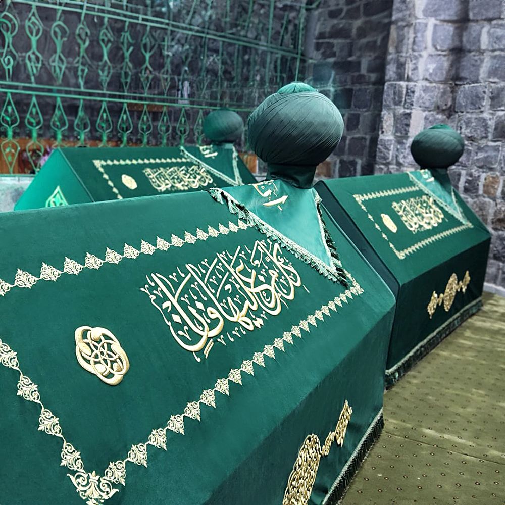 İmam Cübbesi Sarık Modelleri Plastik Rahle Cami Kokuları